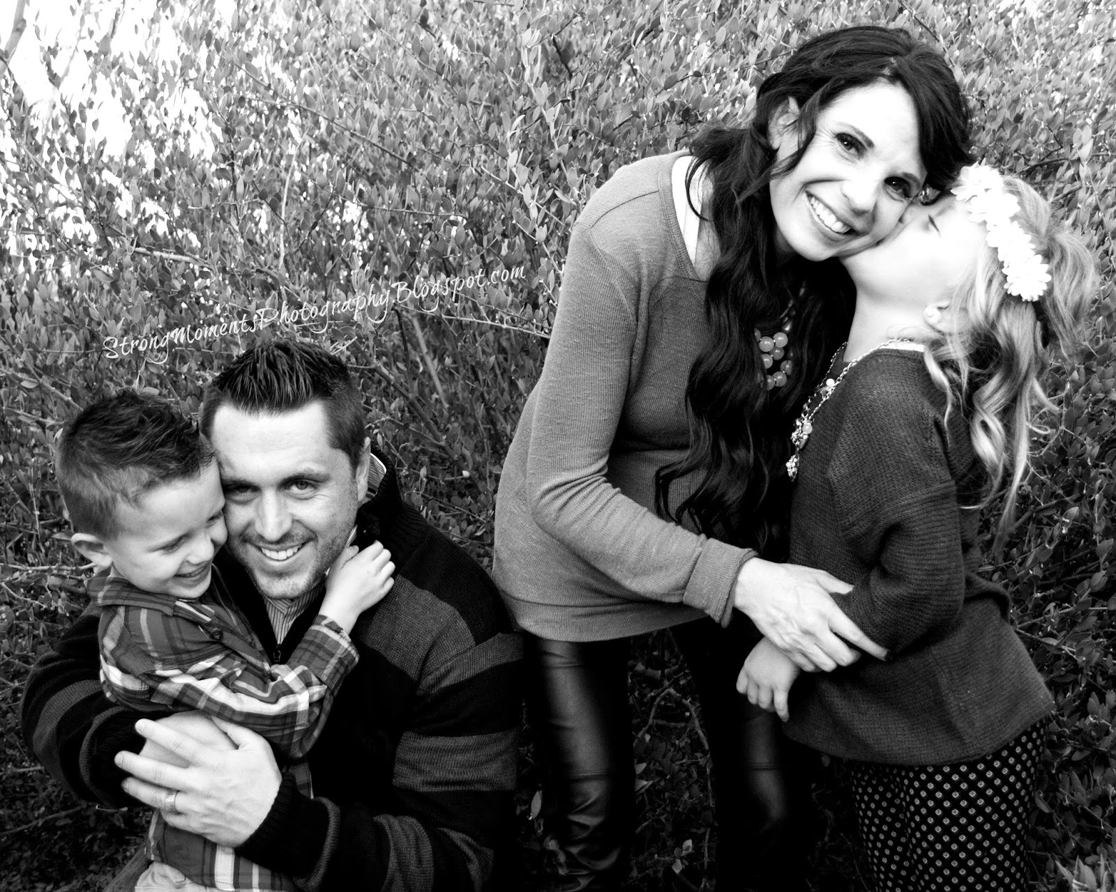 Strong Moments Photography: Egan Family