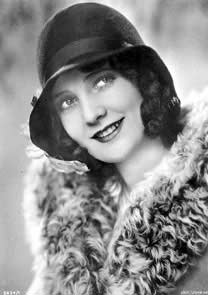 [OFICIAL] Mais Belas Famosas: Merna Kennedy