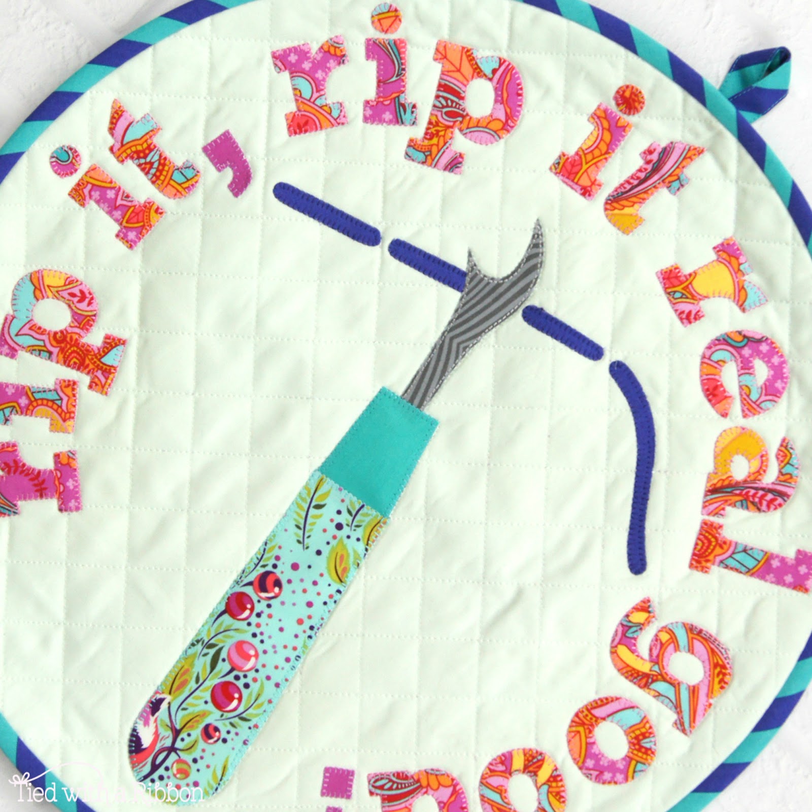 Tied with a Ribbon: Latest Pattern Releases - Rip It Mini Quilt, A ...