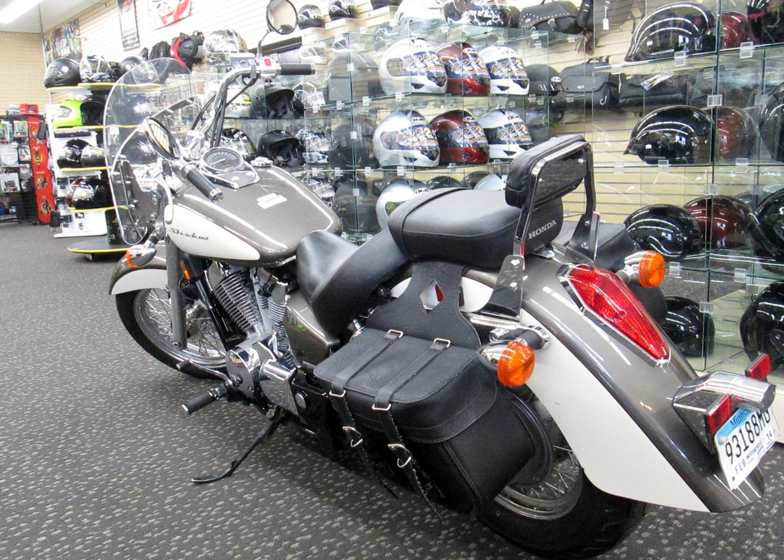 EagleRider Motorcycle Rental @ Minneapolis - St. Paul, Minnesota / 2014 ...