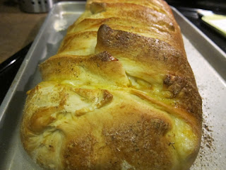 Belle's Baking: Braided Spaghetti Bread