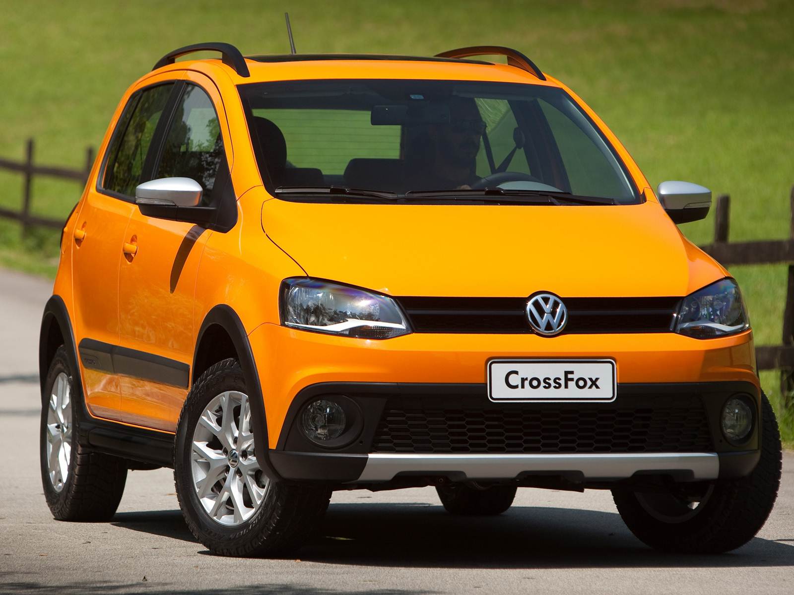 Volkswagen CrossFox 2014: fotos, preços e especificações
