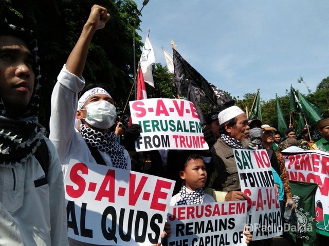 Bendera Rasulullah Berkibar.. Bela Palestina Massa NU dan Alumni 212 ...