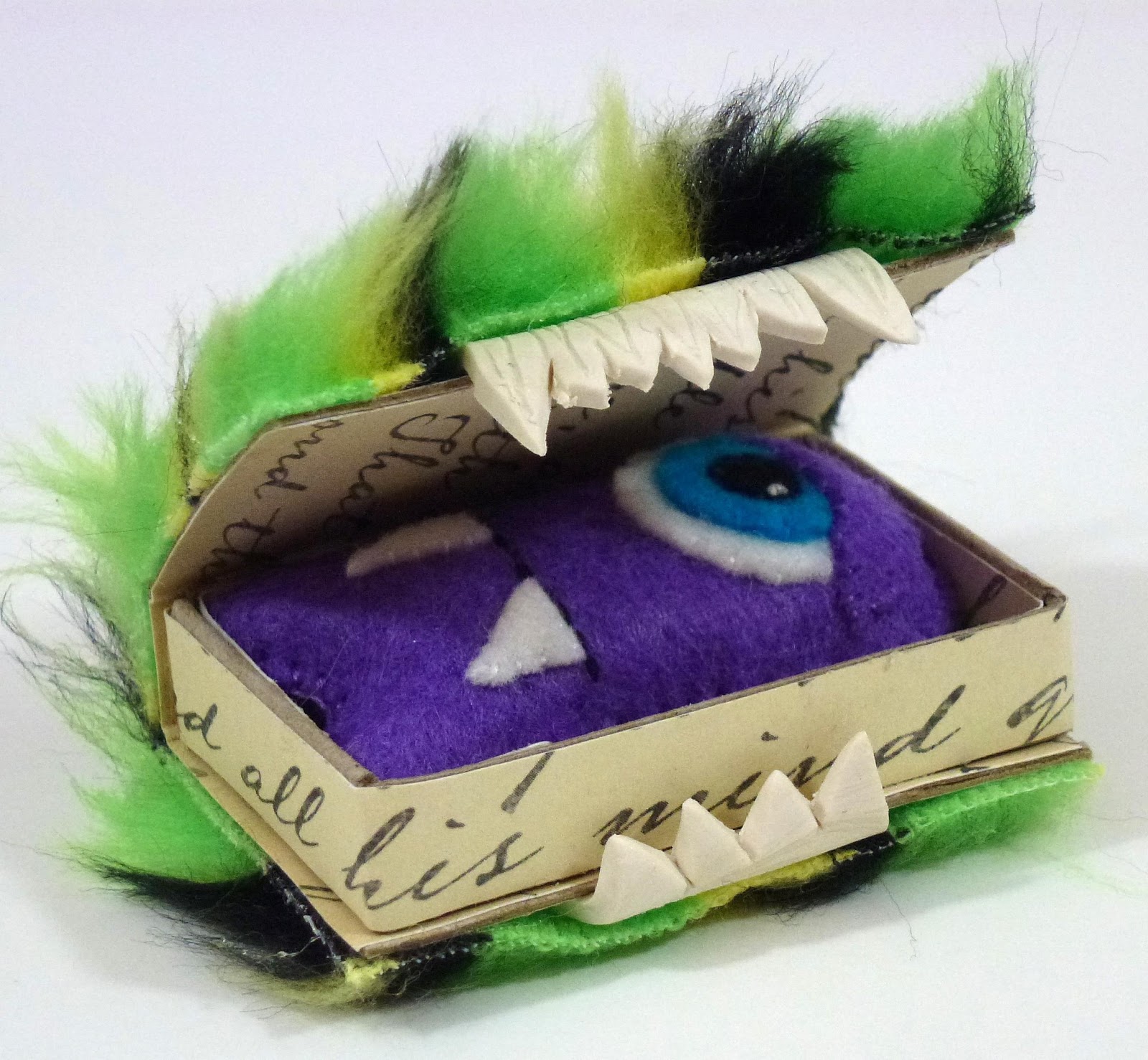 Leslie's Art and Sew: My Matchbox Collection