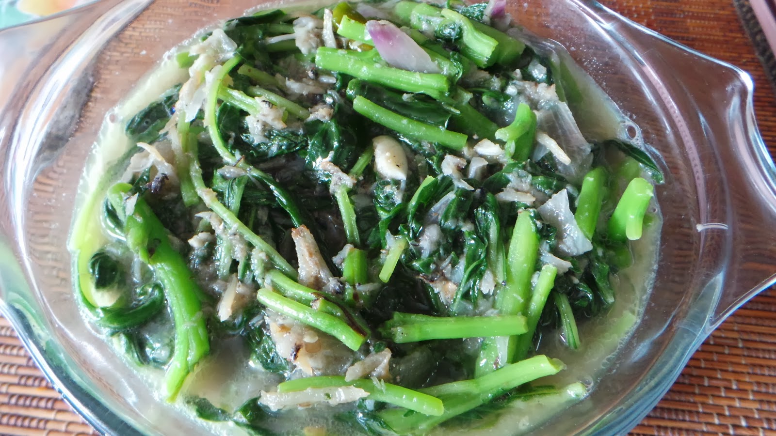 RESEPI CIKGU ANI: BAYAM GORENG TUMIS