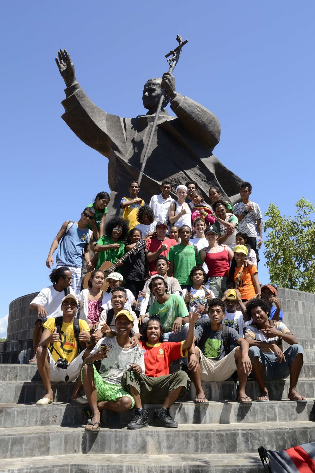 BRASIL VISITA III: Outro dia especial no Timor