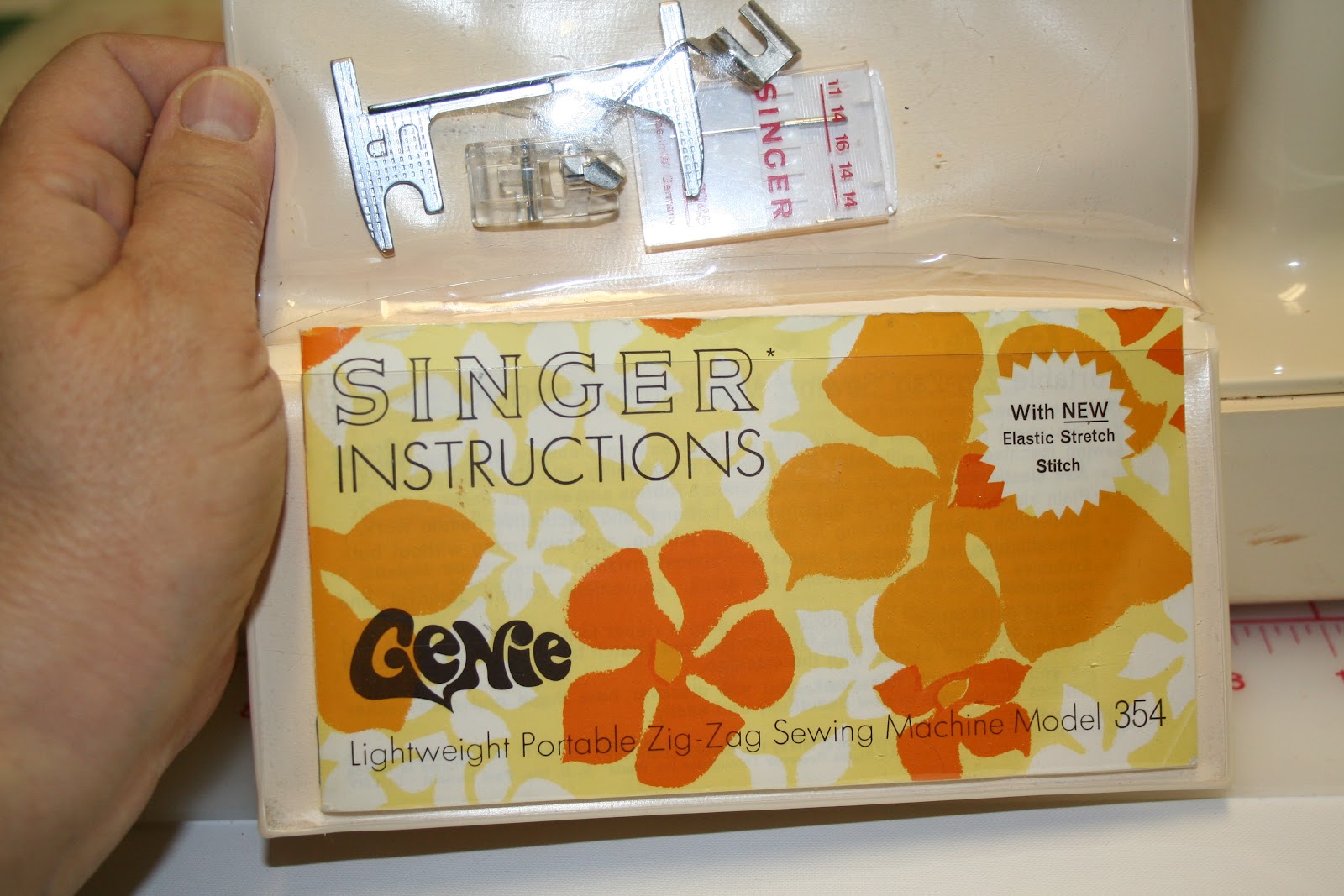 Tammy's Craft Emporium: Singer Genie 354