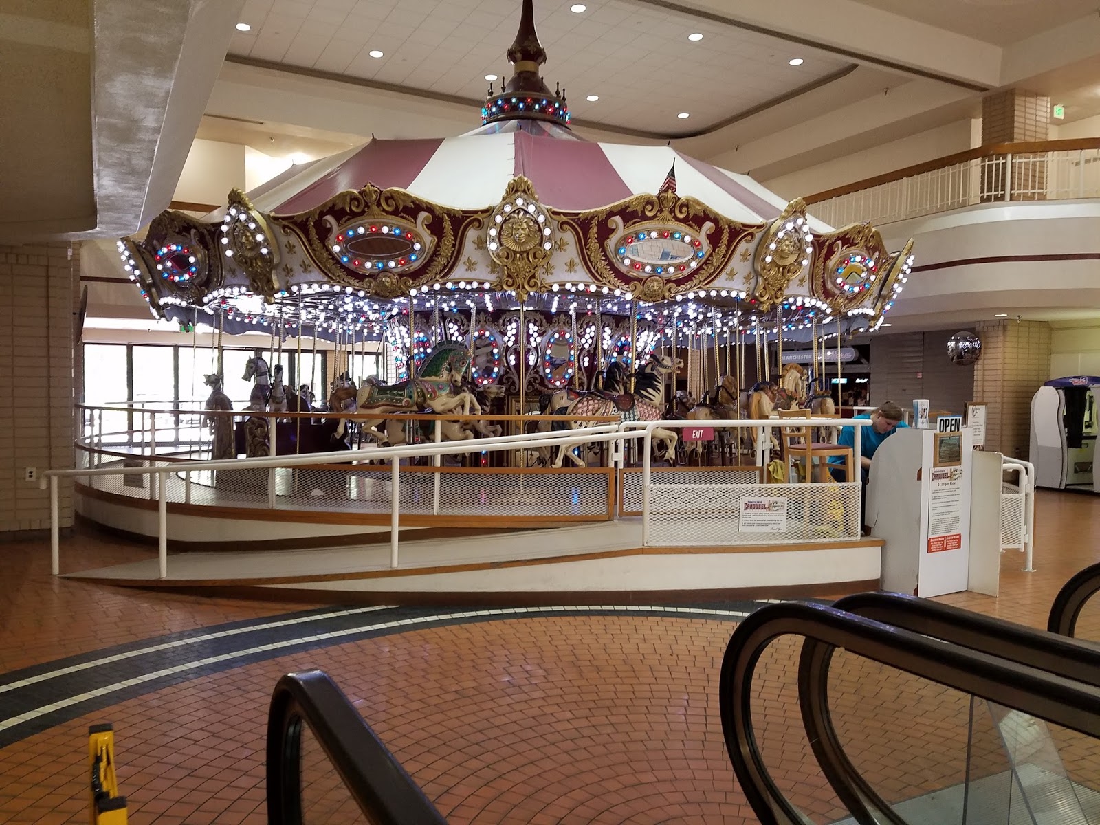 Can Manchester Center Mall be saved? - Stop and Move