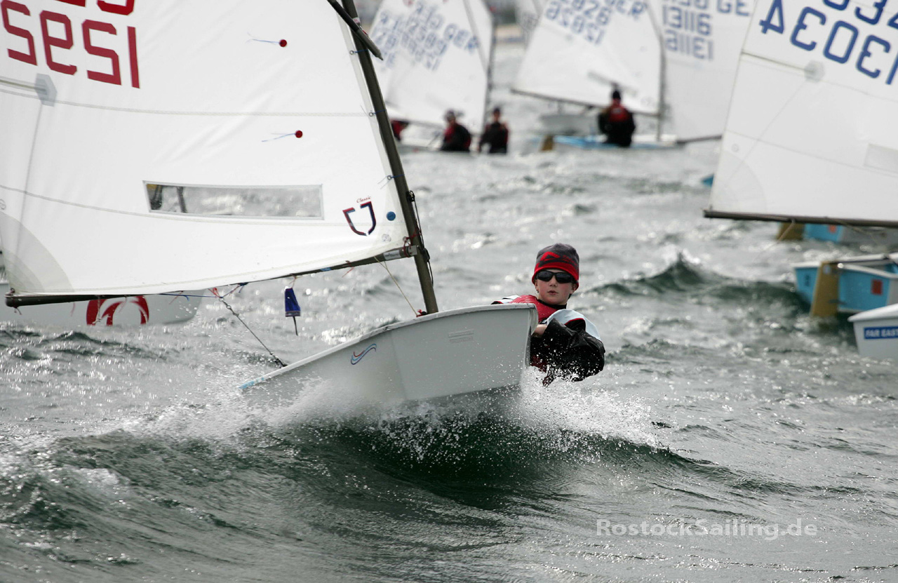 Rostock Sailing: Opti WMA/EMA 2012 in Warnemünde | Ostsee "recht ...