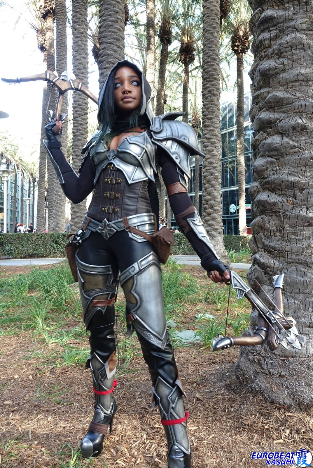 Cosplay Showcase: Kaybear Cosplay's Demon Hunter!