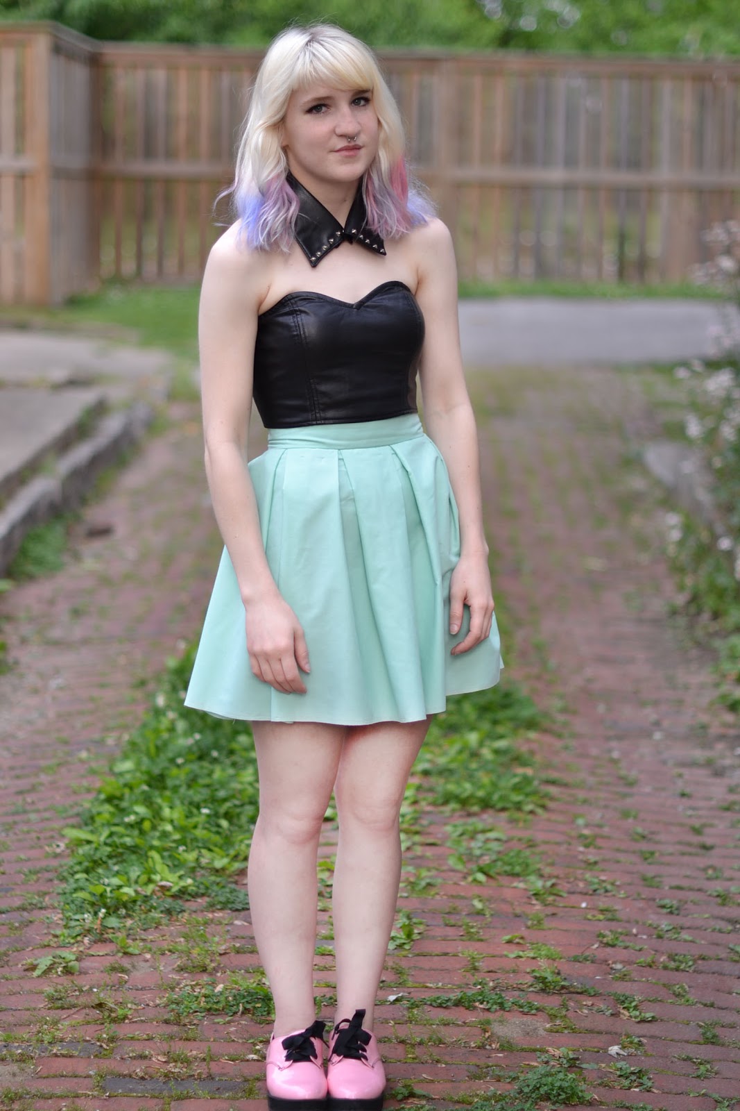 La Couturière Dimanche: Fellow Blogger Feature: Blue Collar Bad Girl