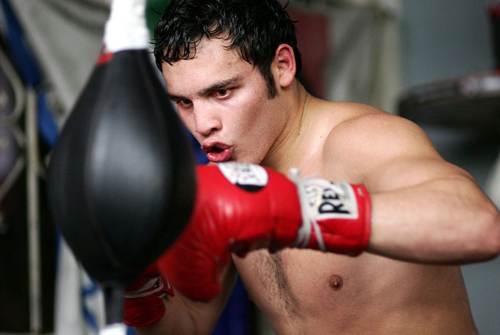 All About Sports: Julio Cesar Chavez Jr Profile, Biography, Pictures ...