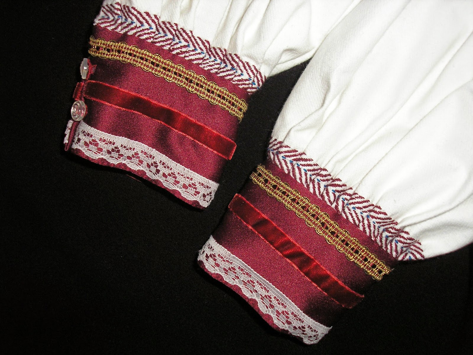 Isetehtud asjade võlu: Setu rahvariided