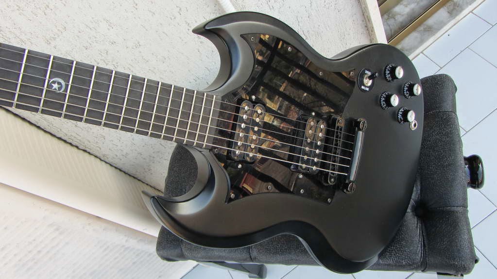 Gibson SG Gothic - En udda double horn