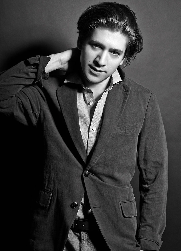 Favorite Hunks & Other Things: Michael Zegen in The Marvelous Mrs. Maisel