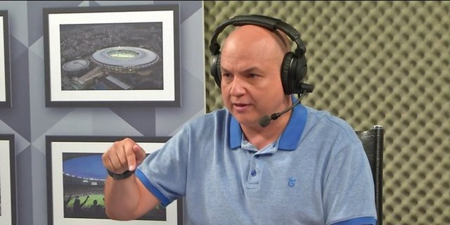 André Henning é cornetado por crítico de TV; narrador responde - Portal ...