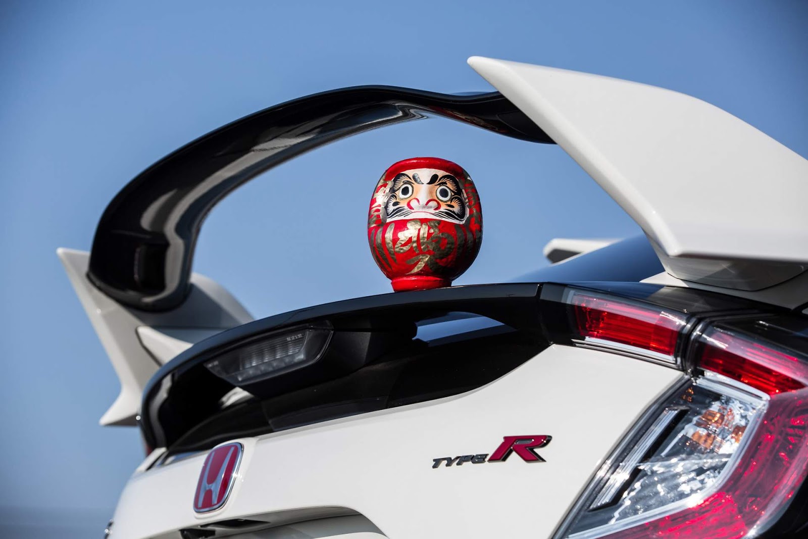 Honda Civic Type R tira do Golf o recorde de Nurburgring
