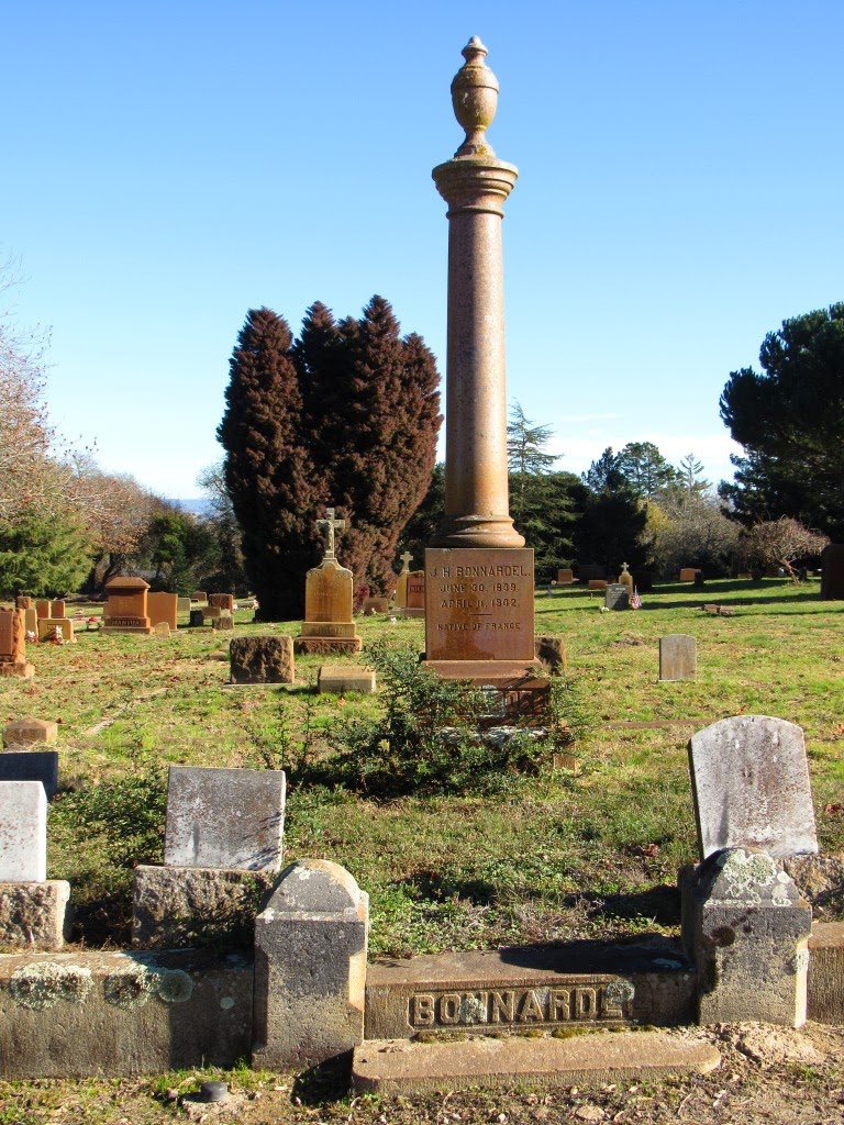Sebastopol Memorial Lawn Cemetery... - HAERR TRIPPIN'