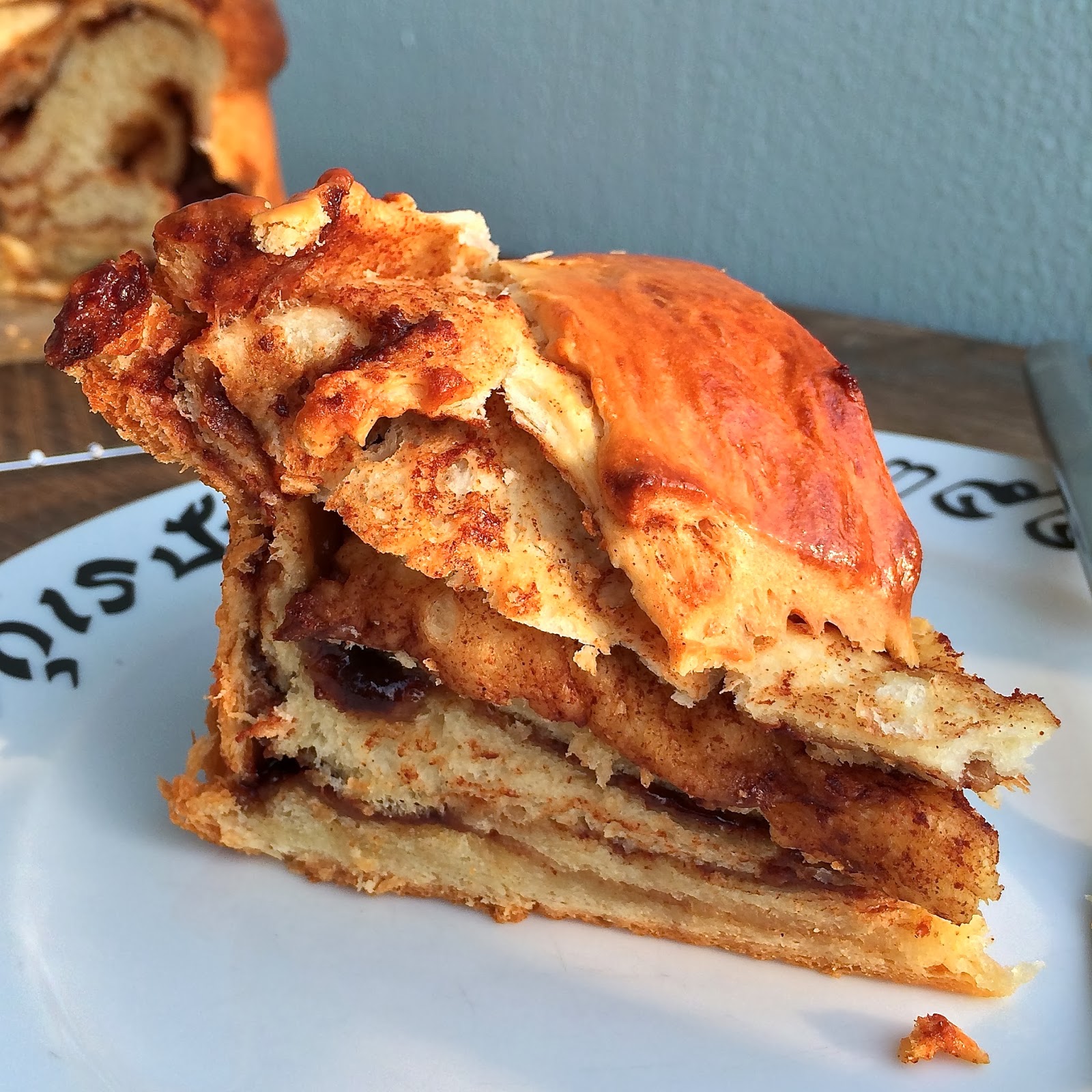 pepsakoy: A Mix of Lardy Cake & Cinnamon Rolls