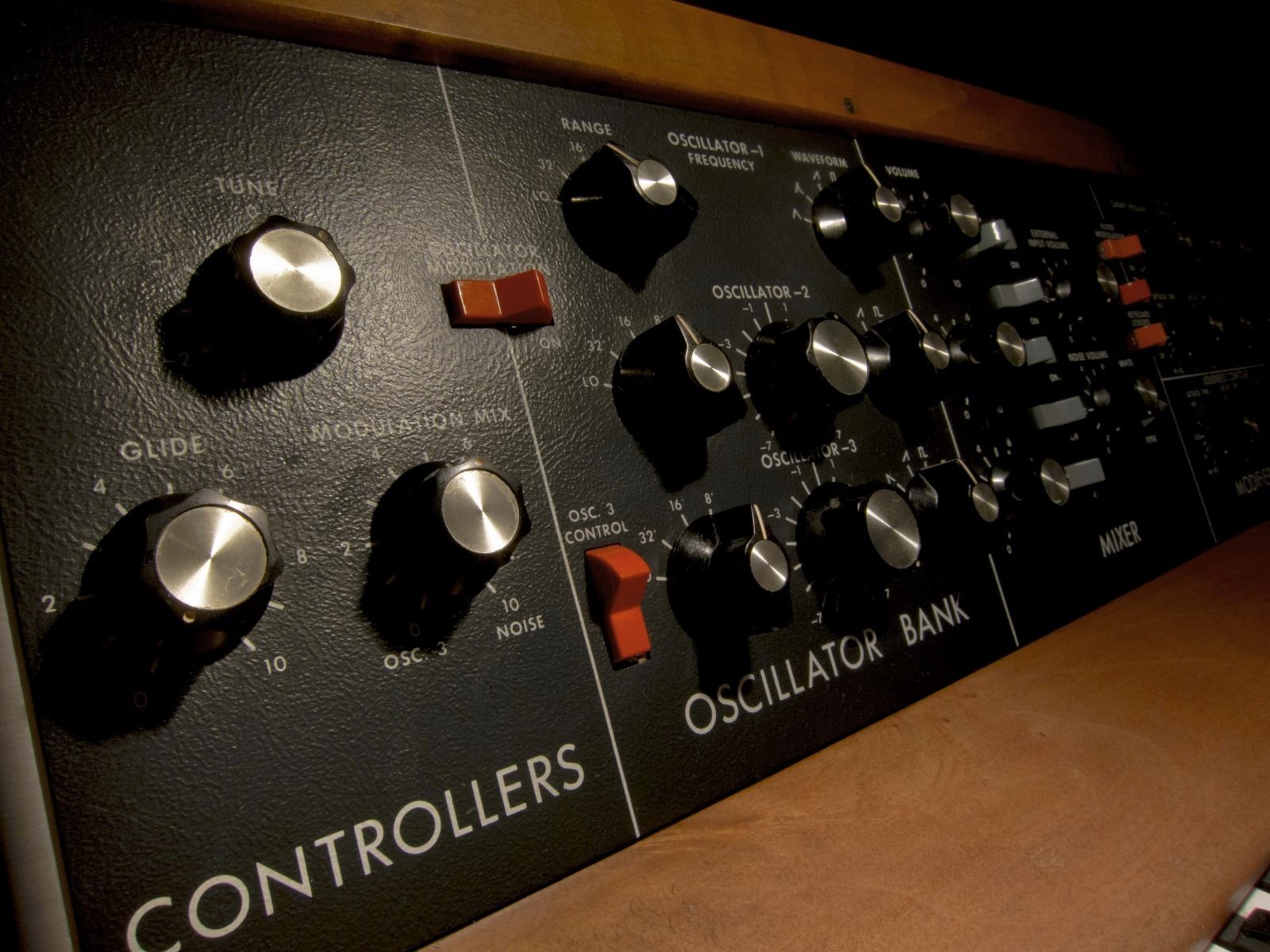 MATRIXSYNTH: Moog MiniMoog Model D