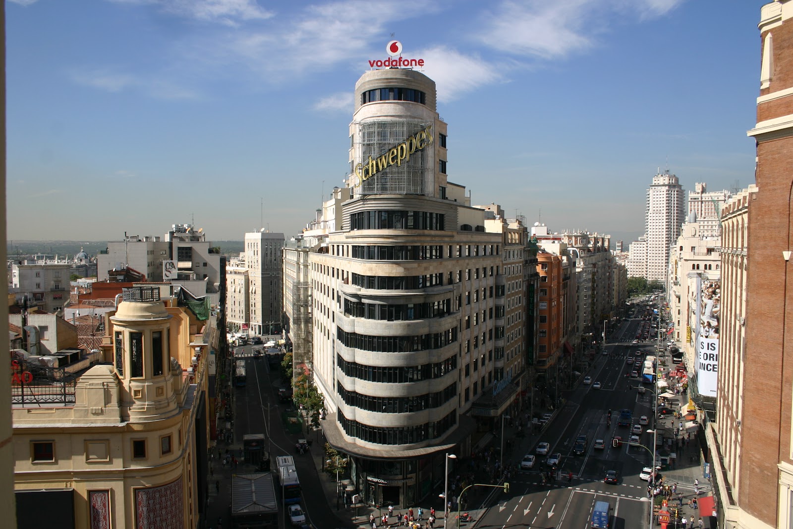 Madrid y sus rincones: Edificio Capitol