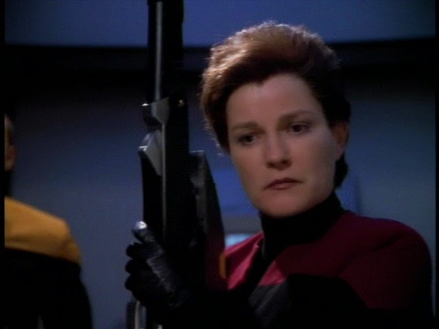 Star Trek: Voyager (1995 - 2001) - Random Musings: 4-23. Living Witness