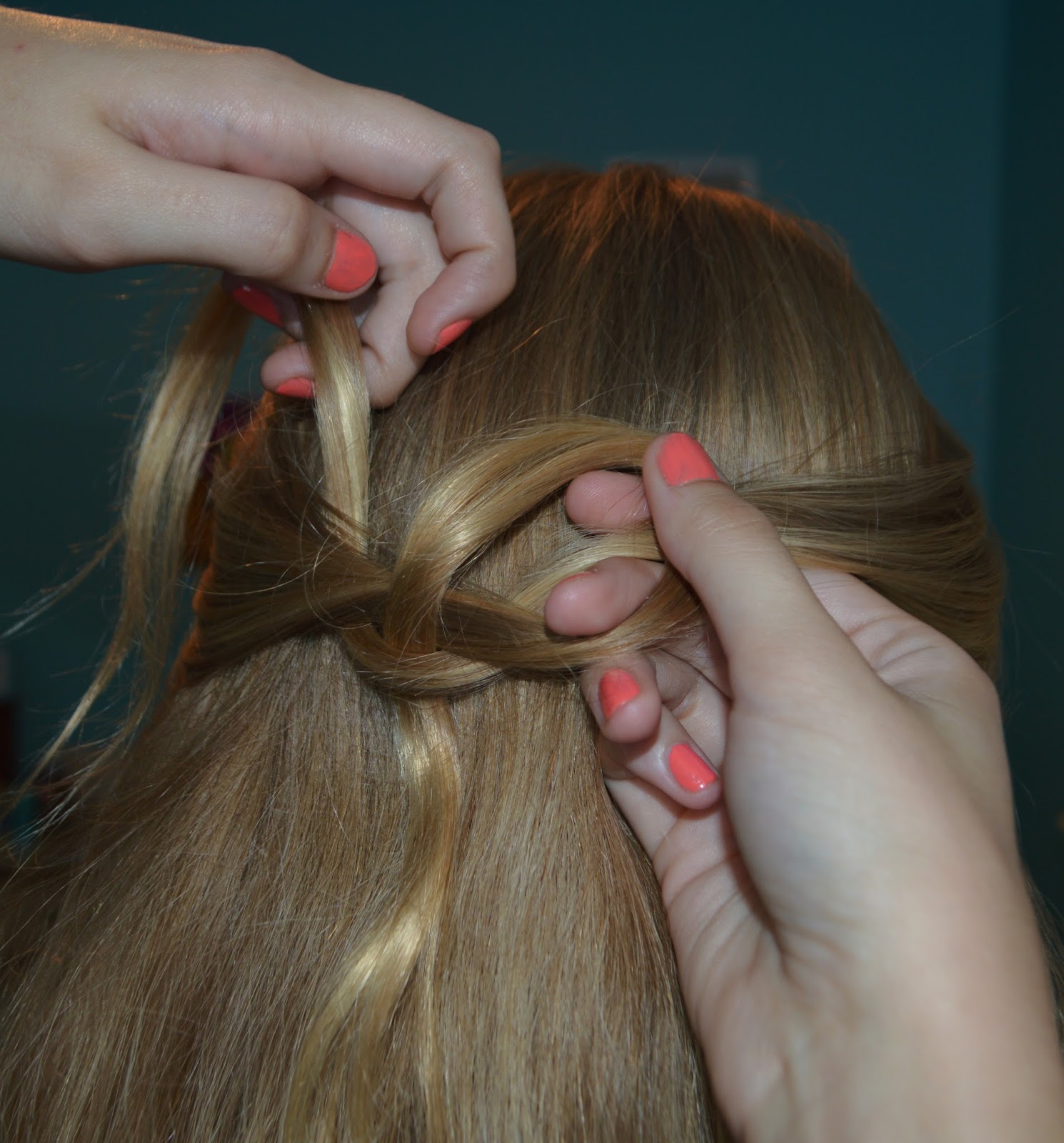 Whatsoever Things Are Lovely: Celtic Knot // Hair Tutorial