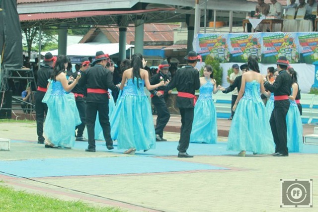 Minahasa dan Tari-tariannya: Tarian Katrili