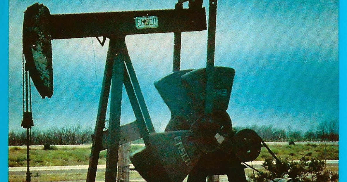 My Favorite Views: Texas - Shamrock with Oil Rig and Route 66 Sign