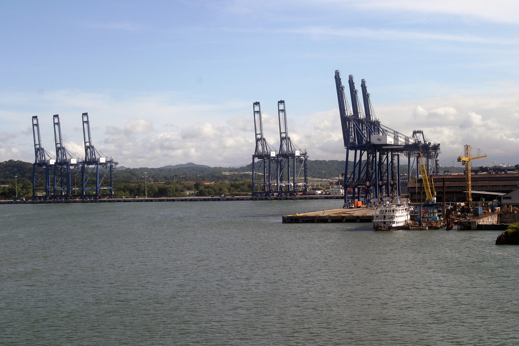 Terminal operations: Terminal Pictures