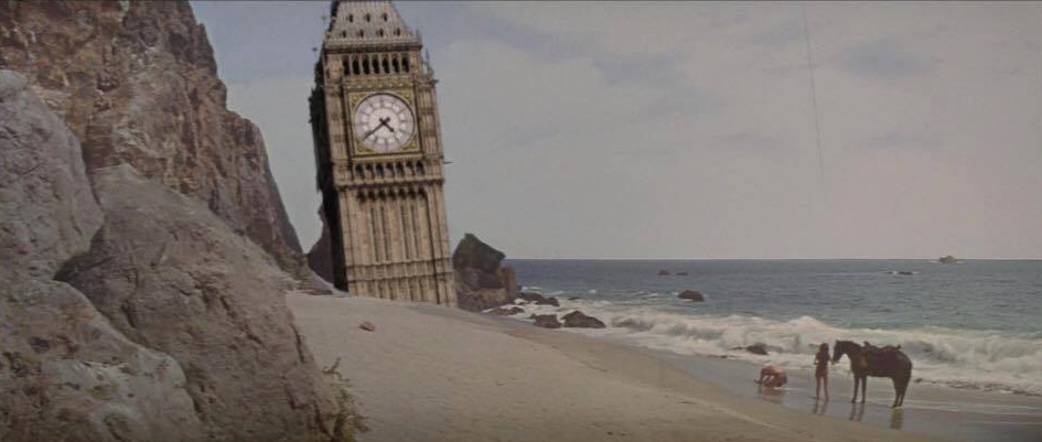 CINEBLOGYWOOD: Le Brexit via les Monty Python, Mr Bean et des singes