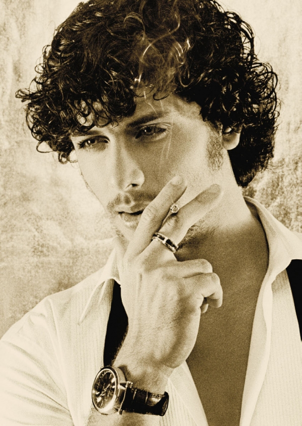 Fashion 4 men: Jesus Luz