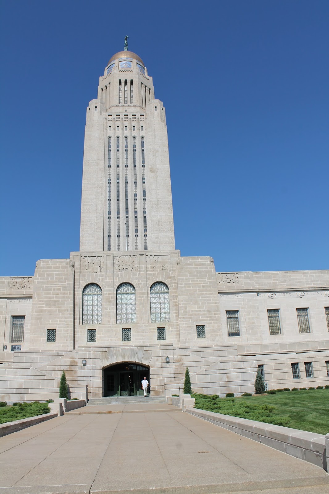 The Roadrunner Chronicles: Nebraska State Capitol - Lincoln