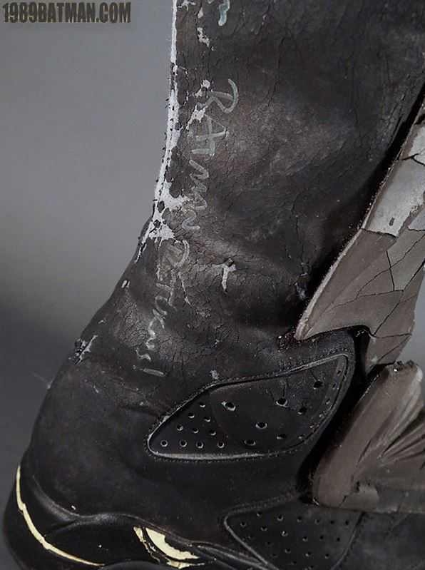 THE SNEAKER ADDICT: Batman Returns Movie Prop Nike Air Jordan 6 VI Bat ...