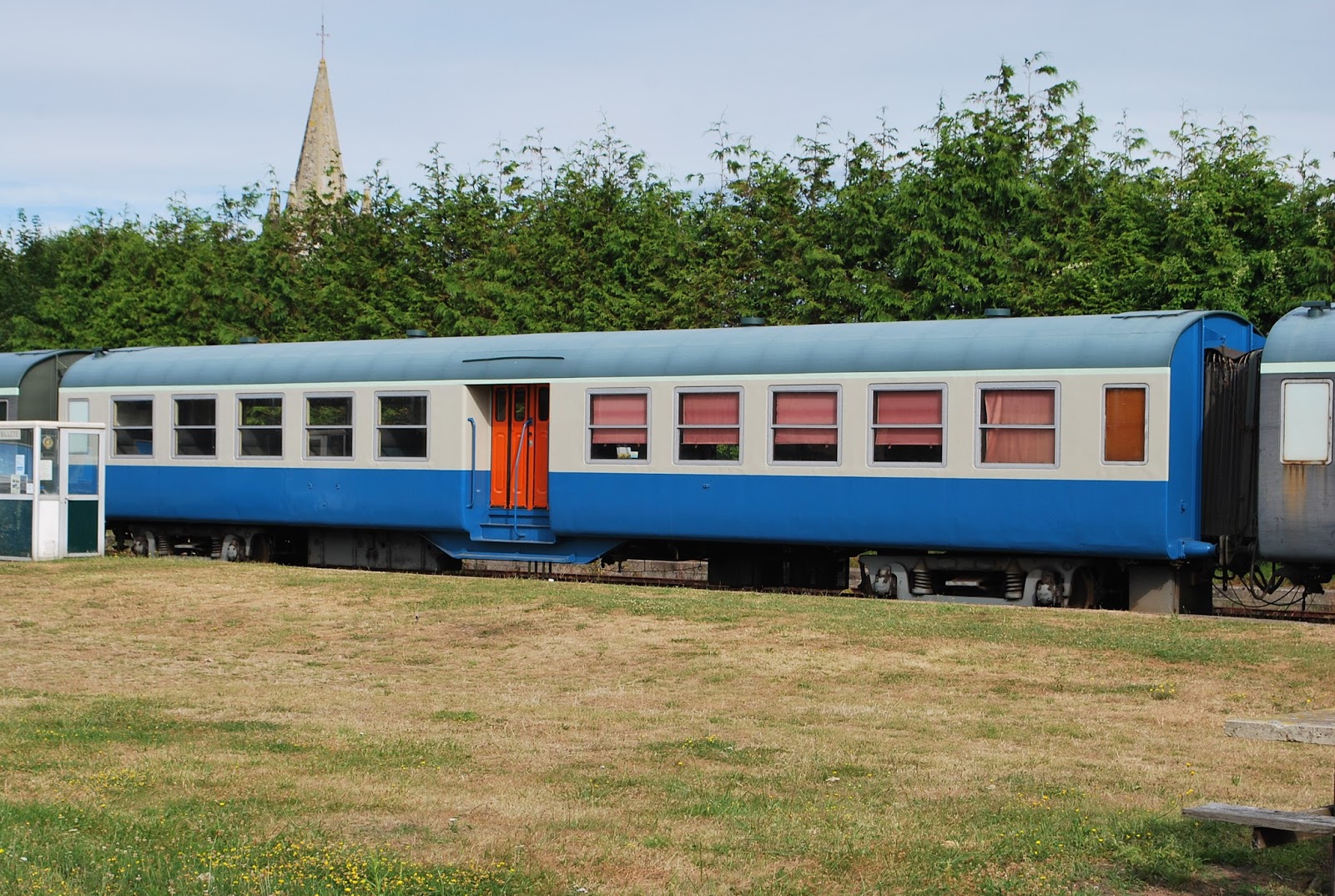 Trains, trams et gares: juillet 2016