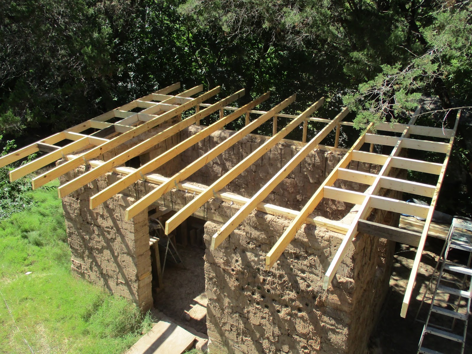 T-Brick Shed: Rafters and Decking