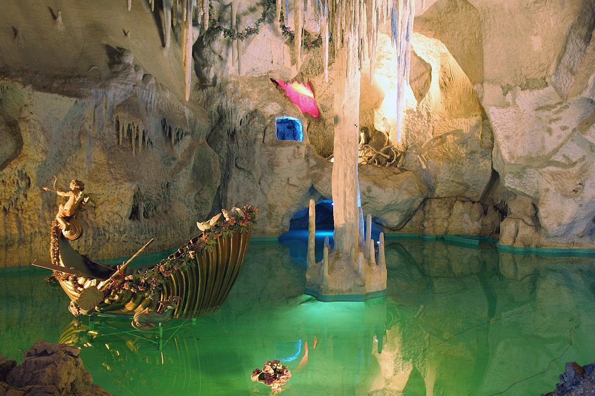 Wouldn't It Be Lovely: Linderhof Schloss, Bavaria - Summer 2008