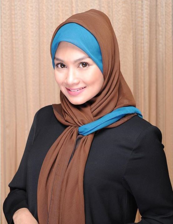 Datin Norjuma Habib dan koleksi tudung Aidijuma ~ Life in The Fab Lame!