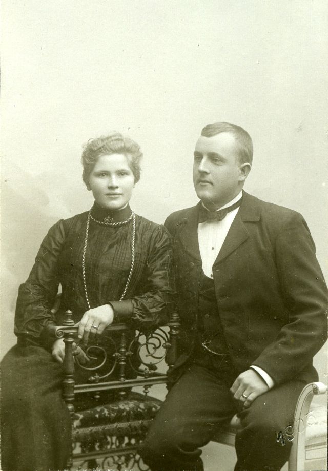 38 Cool Pics Show What Couples Looked Like in the 19th Century ...