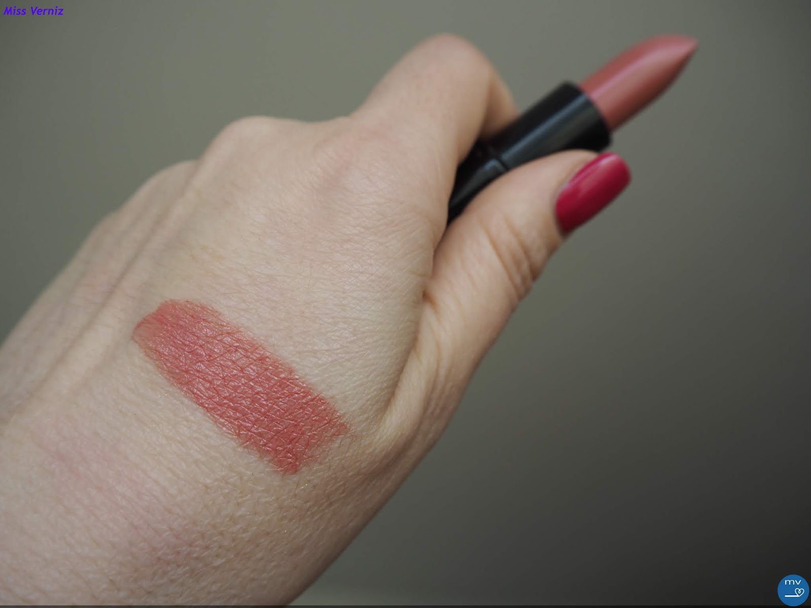 Ana_missverniz: Kiko Smart Lipstick : A minha coleção, Swatch e Review!