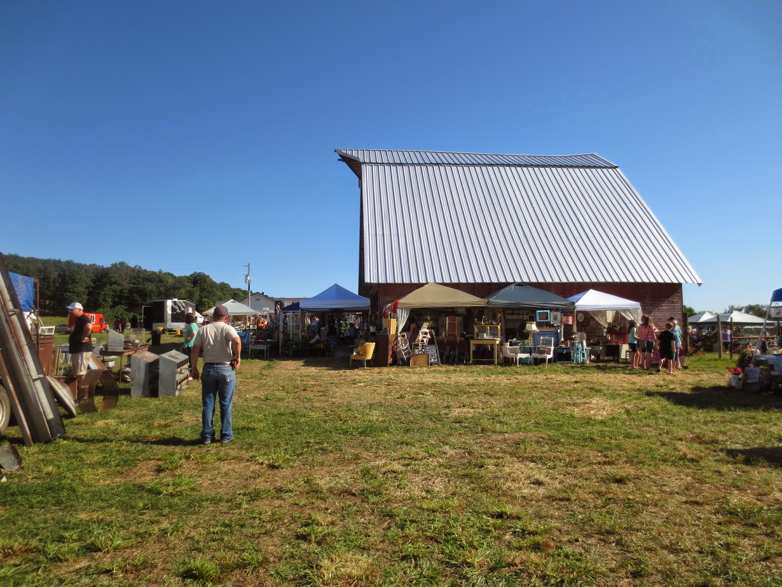 monkeybox: Farm Fresh at The Junk Ranch