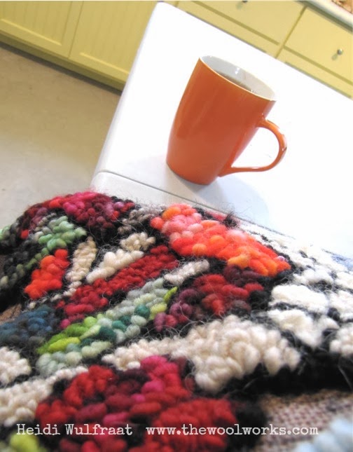 London-Wul Fibre Arts: finishing up a hooked mat ...