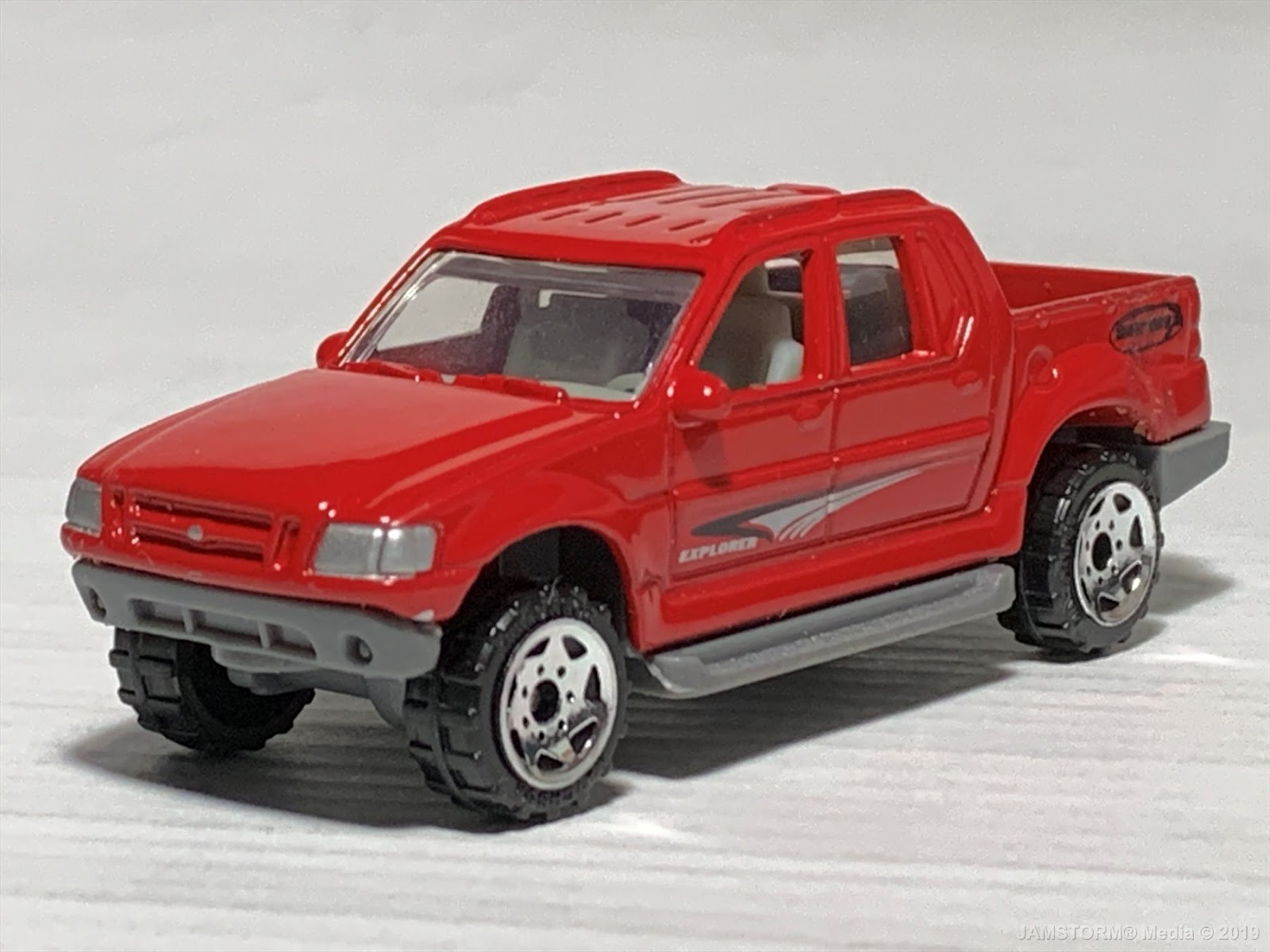 Motoring Culture: MBX Sun Chasers | Ford Explorer Sport Trac