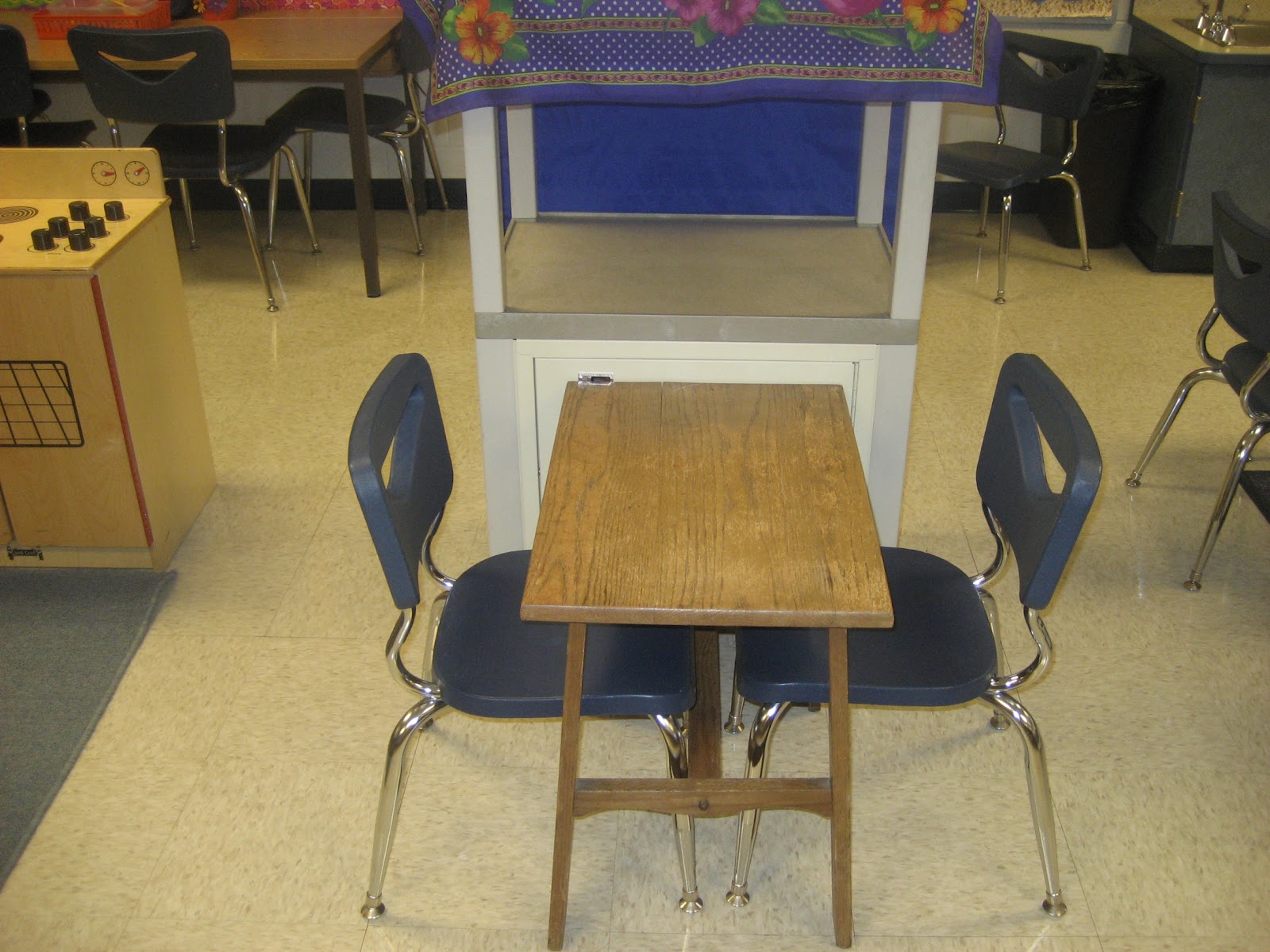 Kinder Doodles: Classroom Tour