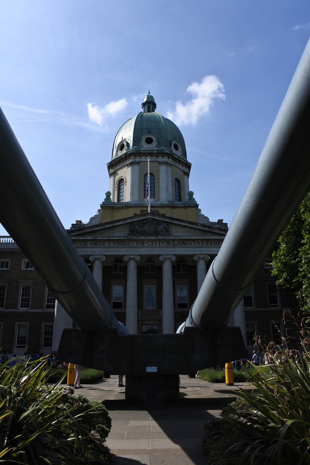 Margaret Montet: The World War II Tour: Part One, London