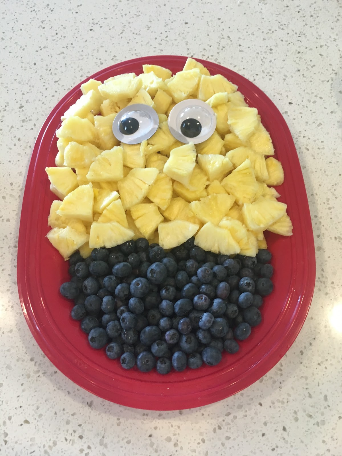 Berries of Wisdom: Minions Party