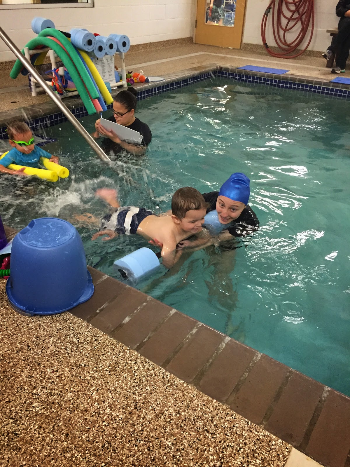 McNeilly Family Blog: Swimming Lessons for Gavin