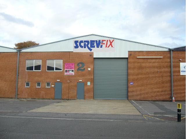 DB Real Estate: SCREWFIX DIRECT LTD OPEN NEW CENTRE IN CAMBERLEY