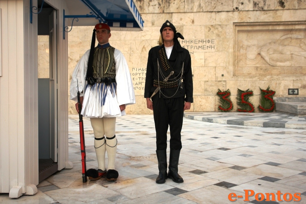 Εύξεινος Λέσχη Ποντίων Κέρκυρας: Για πρώτη φορά Εύζωνες ντυμένοι με την ...