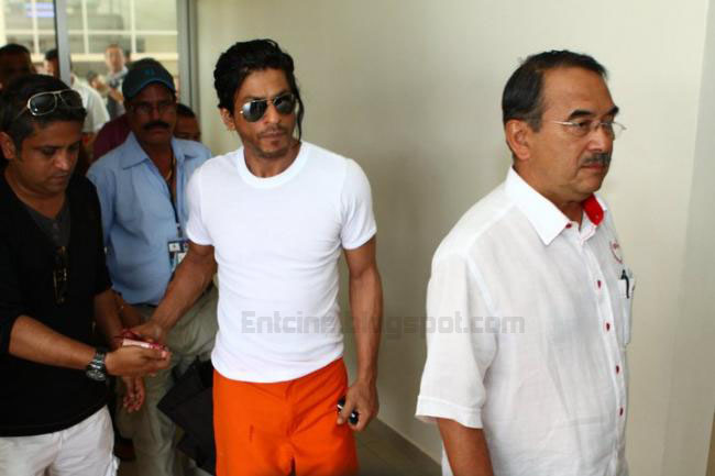 Entire Cinema Gallery - Movie Posters, Movie Gallery, Movie Stills ...